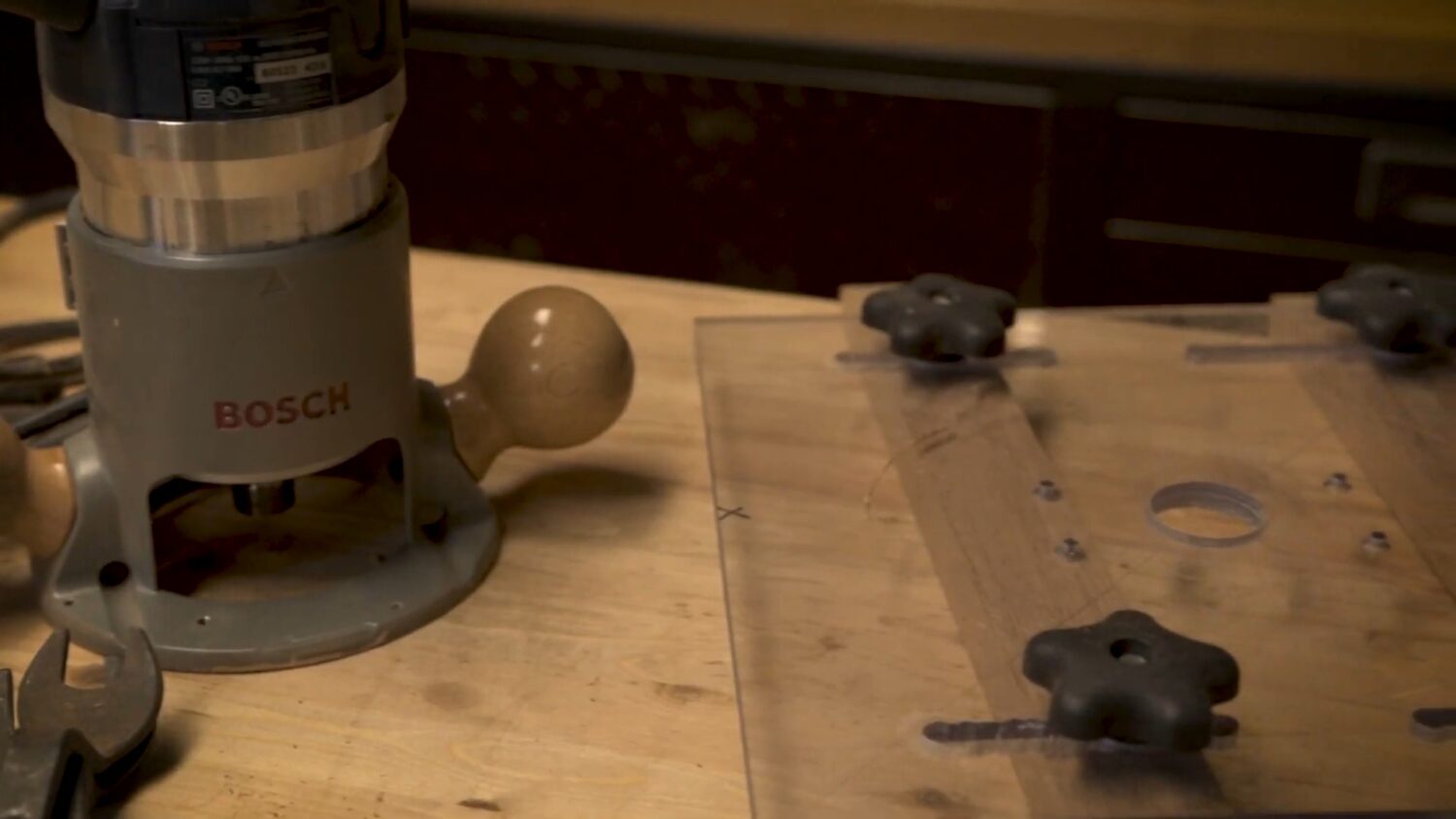 Bosch MRC23EVSK vs 1617EVSPK - Which Is Best Wood Router